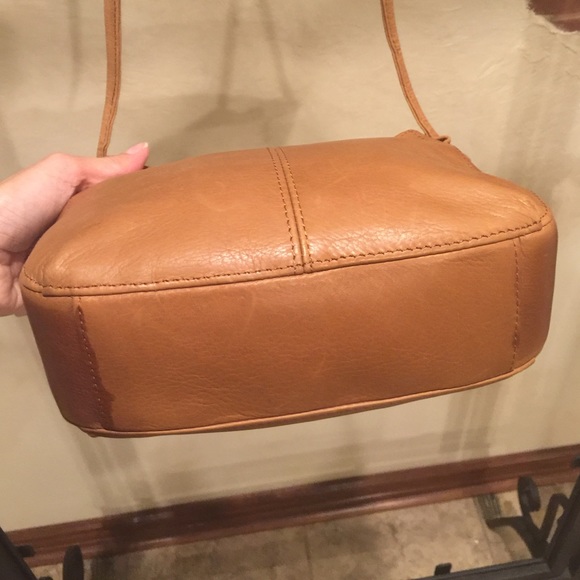 Fossil | Bags | Fossil Tan Leather Shoulder Bag | Poshmark