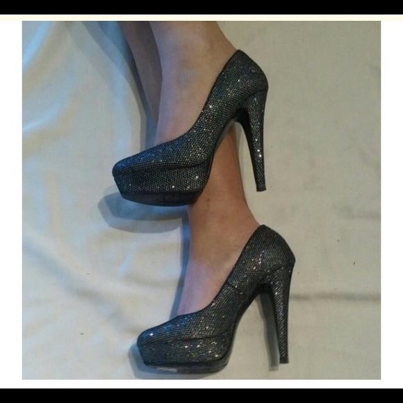 Dereon | Shoes | House Of Dereon Sparkling Pumps | Poshmark