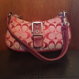 OK.0973628 Handbags on Poshmark