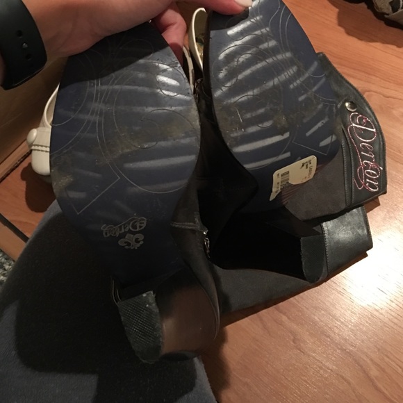 Dereon | Shoes | Dereon Boots Sz 7 | Poshmark