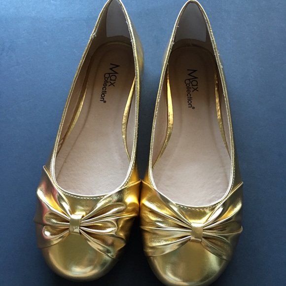 Max Collection | Shoes | Golden Flat Shoes | Poshmark