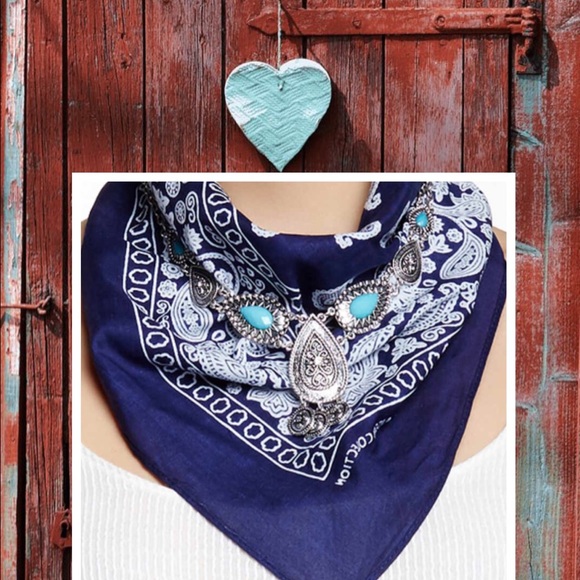 Sparkling Sage | Jewelry | Detailed Teardrop Stone Necklace Bandana ...