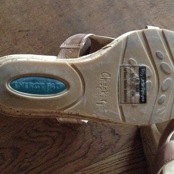 Cheeks by Tony Little | Shoes | Soldcheeks By Tony Little Sandals ...
