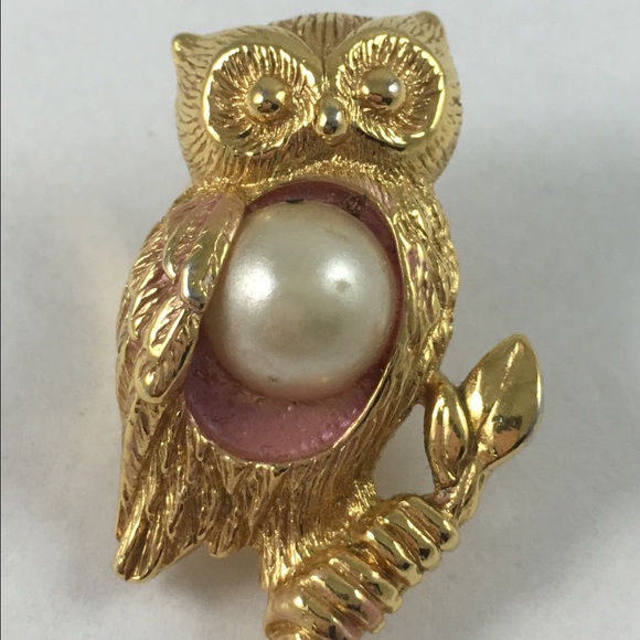 Vintage Avon Owl Fall Nature Brooch - Gem