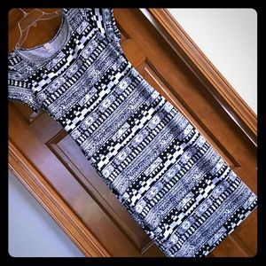Victoria's Closet on Poshmark - @vsaso6