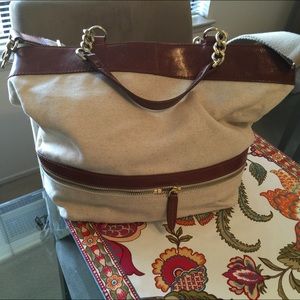 Top 10% seller's Closet on Poshmark - @alamode