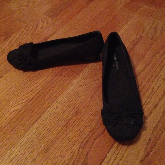 Studio Works | Shoes | Final Sale Studio Works Black Flats | Poshmark