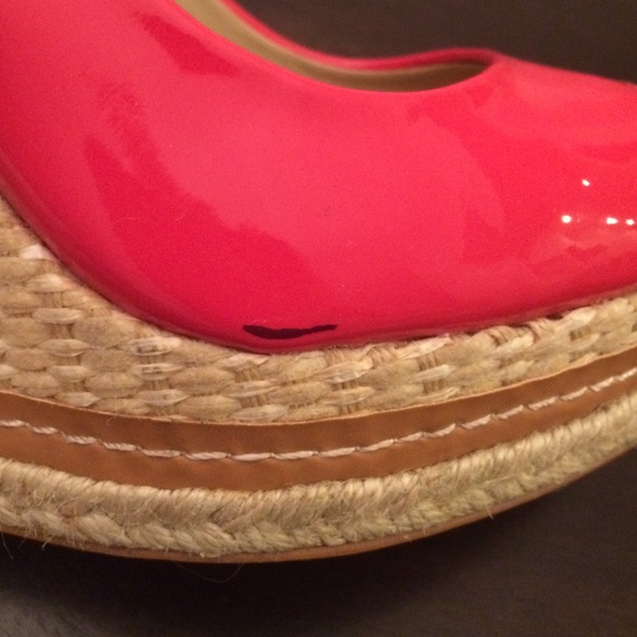 Saks Fifth Avenue | Shoes | Saks Fifth Avenue Size 8 Wedge | Poshmark