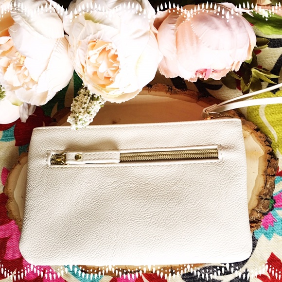Apt. 9 | Bags | Cute Bow Wristlet | Poshmark