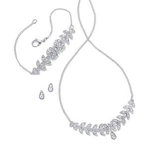 Avon | Jewelry | Charming Leaves 3 Piece Gift Set | Poshmark