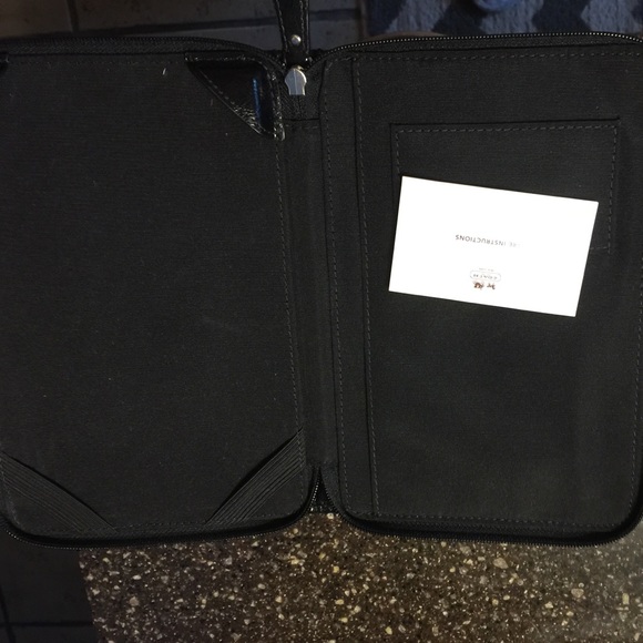 Coach | Accessories | Coach Nook Case | Poshmark