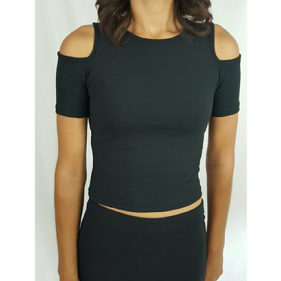 Tops | Small Black Cold Shoulder Crop Top | Poshmark