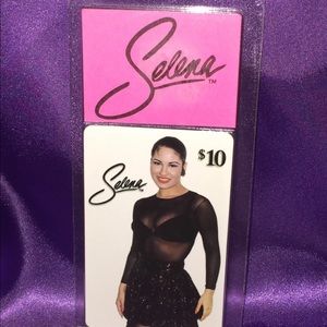 Genoselenafan's Closet (@selenafan99) | Poshmark