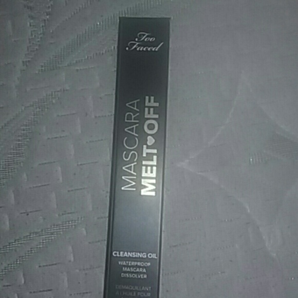 Too Faced | Makeup | Too Faced Mascara Melt Off | Poshmark