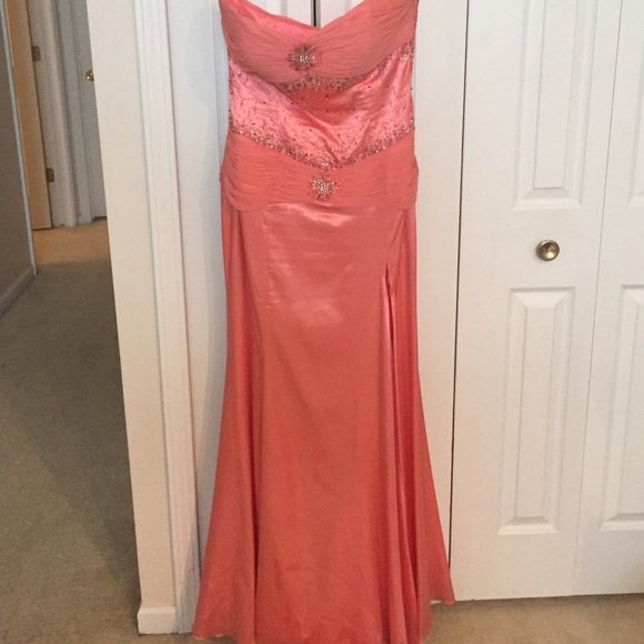 Dresses | Long Pink Zip Up Dress With Leg Slit | Poshmark