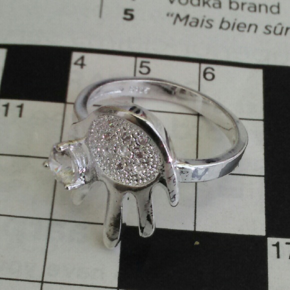 unbranded | Jewelry | Women Hand Shape Ring Size 7 | Poshmark
