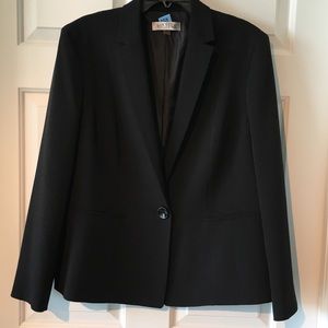 59% off Kasper Dresses & Skirts - 👘💼3-Piece Skirt Suit Size 18W from ...