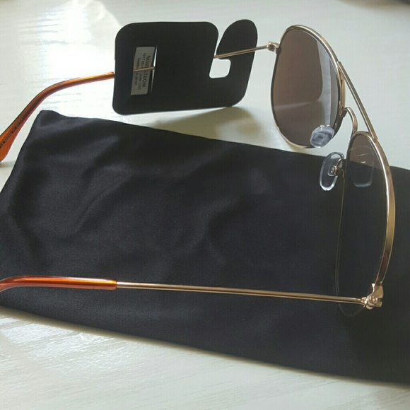 Sunscape | Accessories | New Mirrored Aviator Sunglasses | Poshmark
