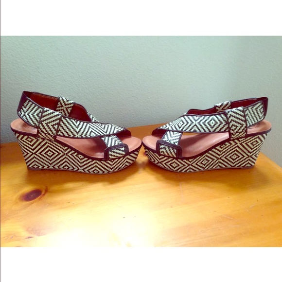Lucky Aztec Tribal Western Wedge Sandals - Gem