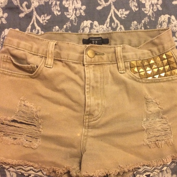 Forever 21 | Shorts | These Shorts Are Too Small On Me | Poshmark