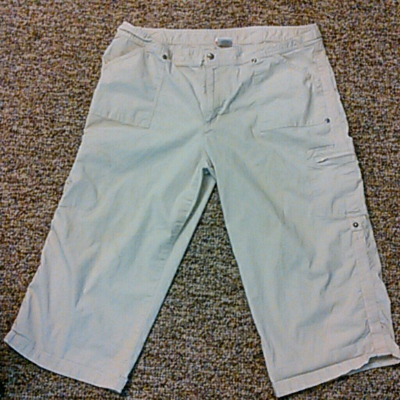 Danskin | Pants & Jumpsuits | Really Cute Danskin Stretch Pocketed ...