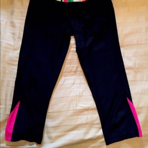 Xersion | Pants & Jumpsuits | Xersion Fitted Performance Capris | Poshmark