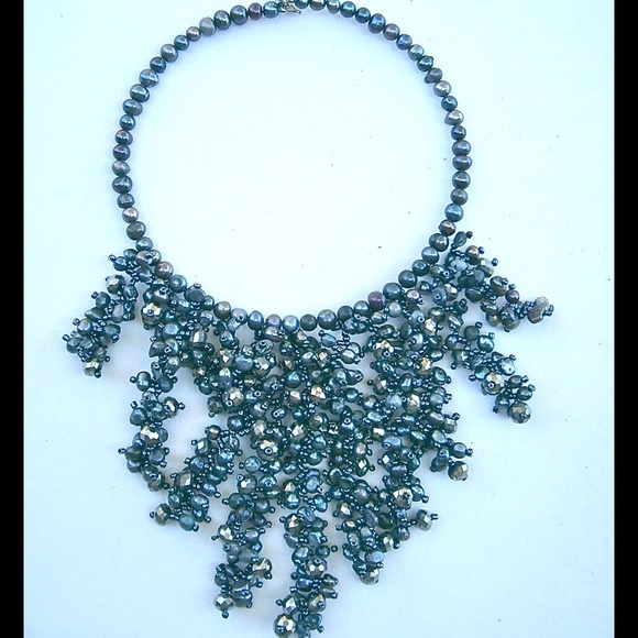 Black Pearl Beads Waterfall Statement Necklace - Gem