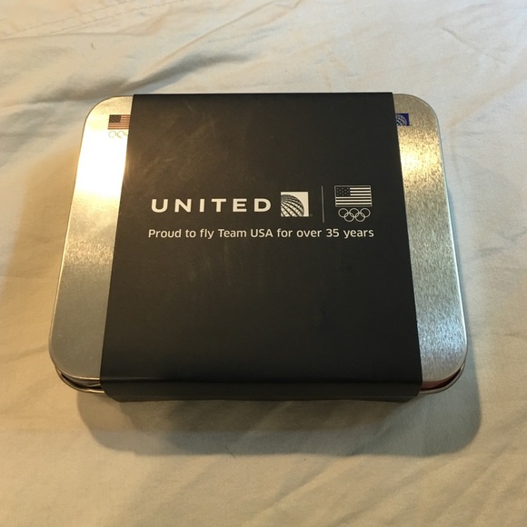 United Airlines | Bags | United Amenities Kit New | Poshmark