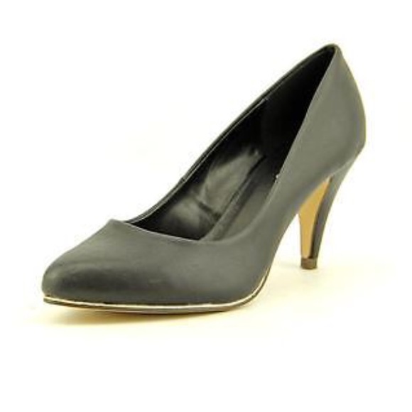Call It Spring | Shoes | Call It Spring Himber Black Faux Leather Pumps ...