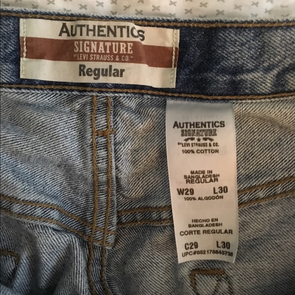 Levi's | Jeans | Levi Strauss Authentic Signature Mom Jeans | Poshmark