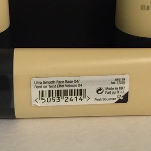 The Body Shop | Makeup | The Body Shop Ultra Smooth Face Base | Poshmark