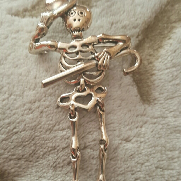 Cookie Lee | Jewelry | Halloween Pins Silvertone Moving Skeleton Pin ...