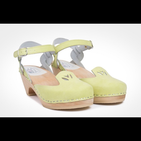 Maguba | Shoes | Maguba Kingston Green Clogs | Poshmark