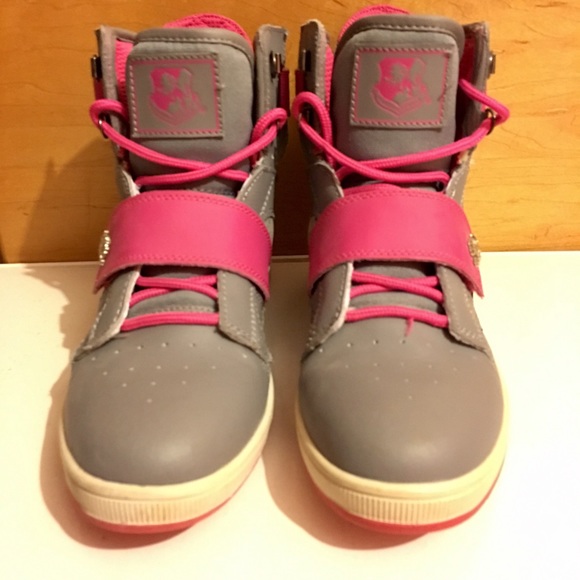 vlado | Shoes | Vlado Sport Shoes | Poshmark