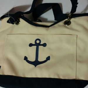 Thirty-one on Poshmark