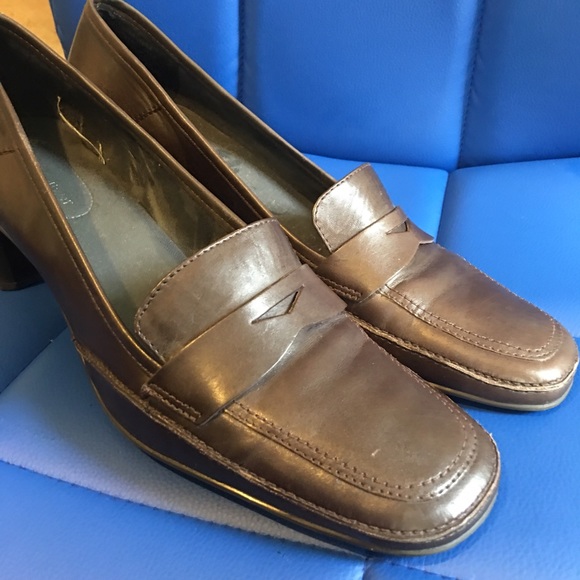 Brown Leather Naturalizer Loafer Pumps - Gem