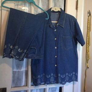 Quacker Factory on Poshmark