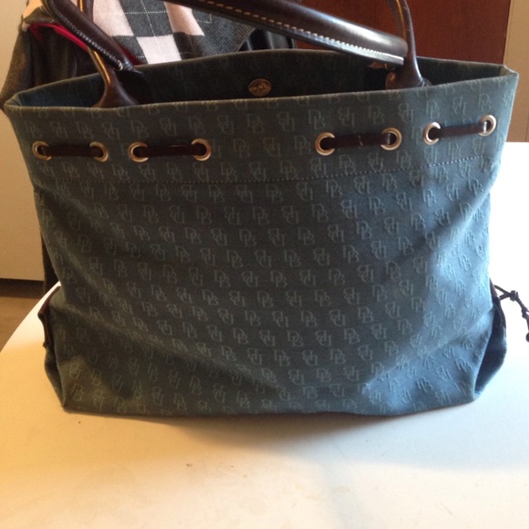 Dooney & Bourke | Bags | Super Large Db Totesale Hr | Poshmark