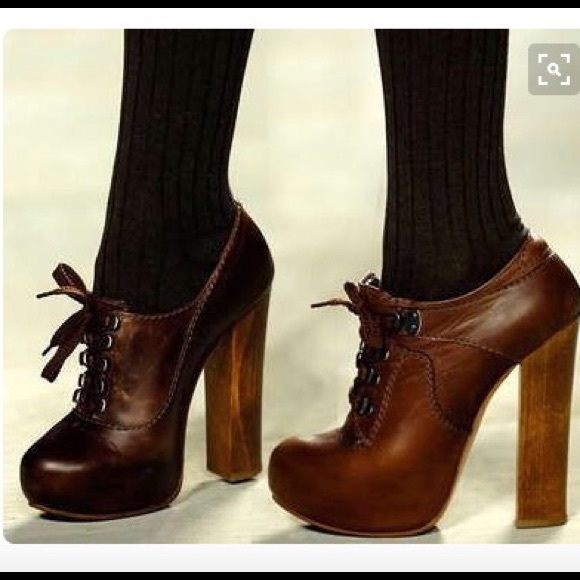 Chloe | Shoes | Chlo Platform Lace Up Bootie | Poshmark