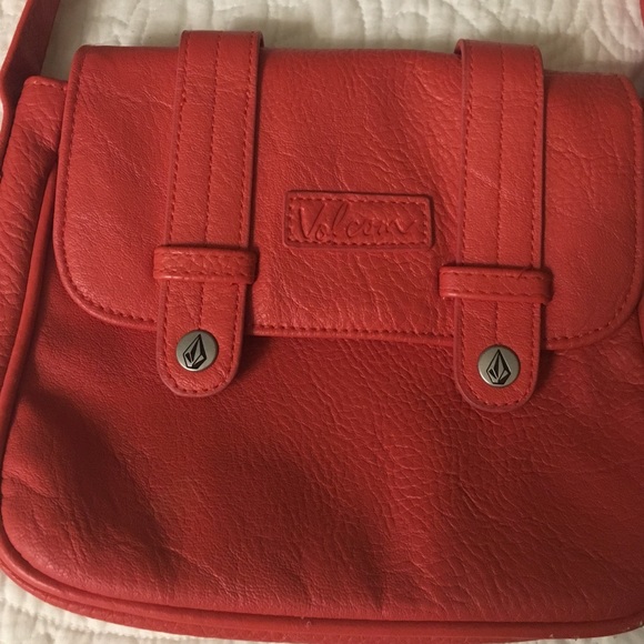 Volcom | Bags | Beautiful Crossbody Volcom Bagpurse | Poshmark