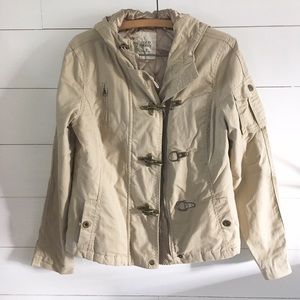 Katie's Closet on Poshmark - @kheling