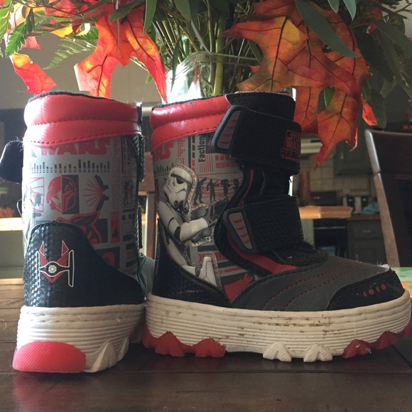 Star Wars | Shoes | Lightup Star Wars Snow Boots | Poshmark