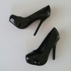 black call it spring platform heels on Poshmark