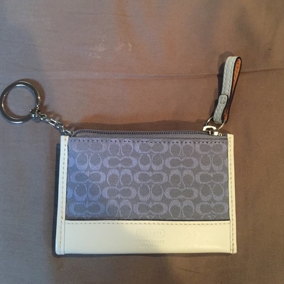 Coach | Bags | Coach Pocketbook With Key Chain | Poshmark