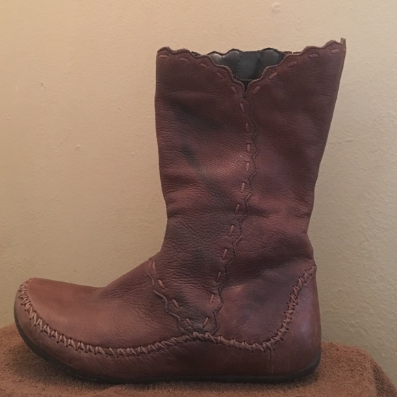 Hush Puppies | Shoes | Real Leather Moccasin Style Boots | Poshmark