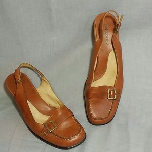 Softspots | Shoes | Soft Spots Clogs Shoes Brown 9 M Leather Strap ...
