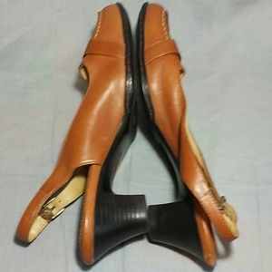 Softspots | Shoes | Soft Spots Clogs Shoes Brown 9 M Leather Strap ...