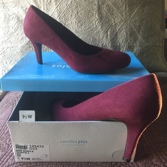 Premium comfort by Payless | Shoes | Comfy Cranberry Color Suede Pumps ...