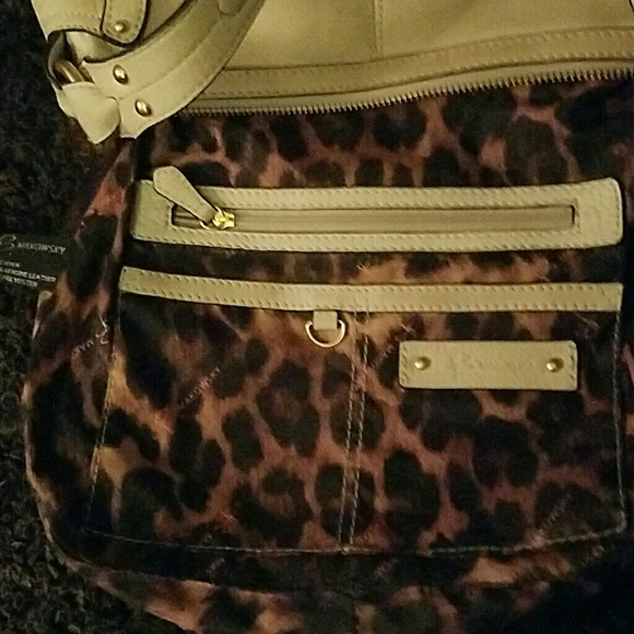 b. makowsky | Bags | Authentic B Makowski Oatmeal Colored Pebbled Bag ...