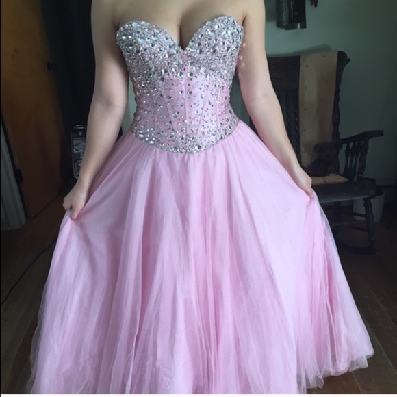 Night Moves | Dresses | Prom Dress | Poshmark